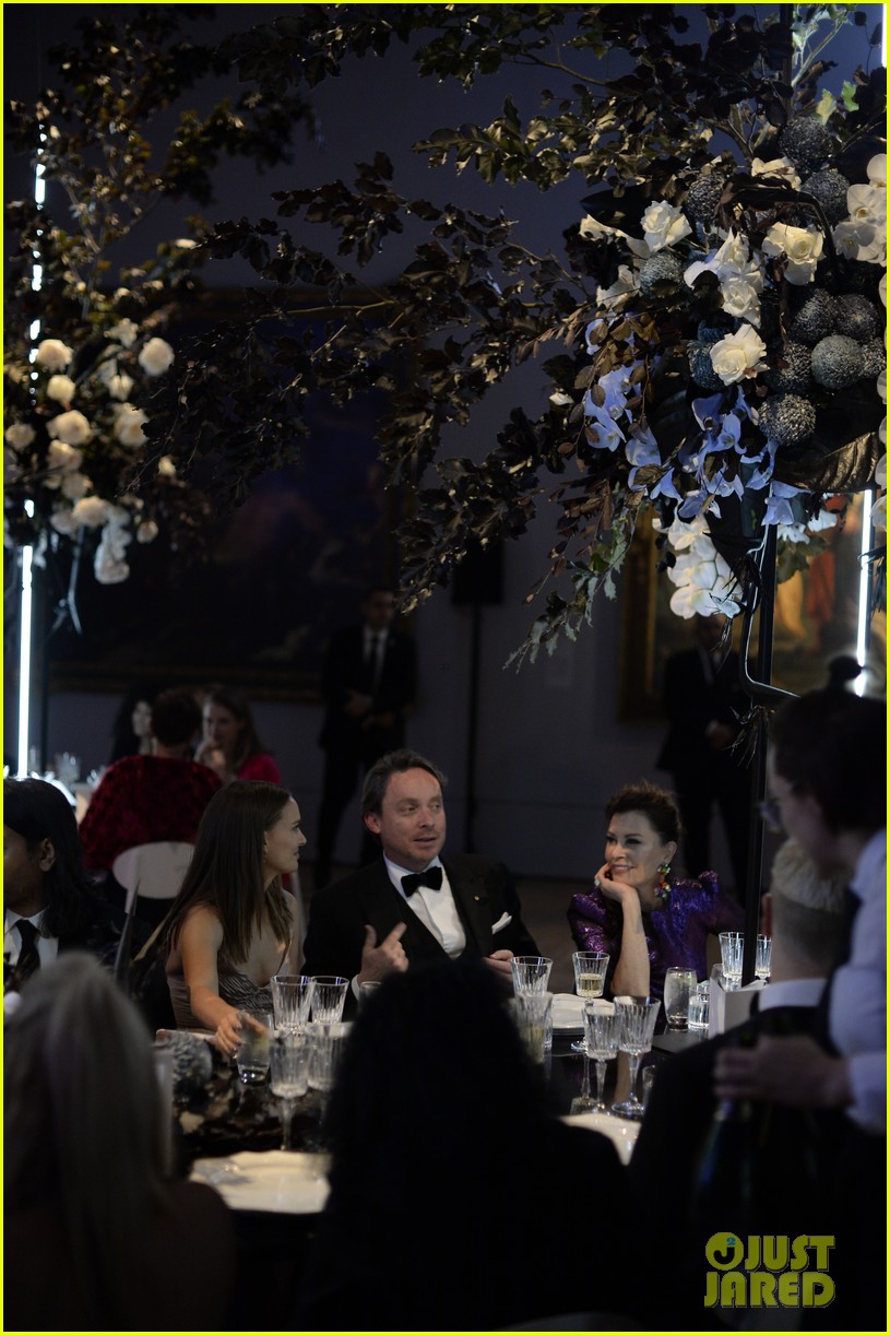 Natalie Portman Looks Stunning at NGV Gala in Australia: Photo 4190823 ...