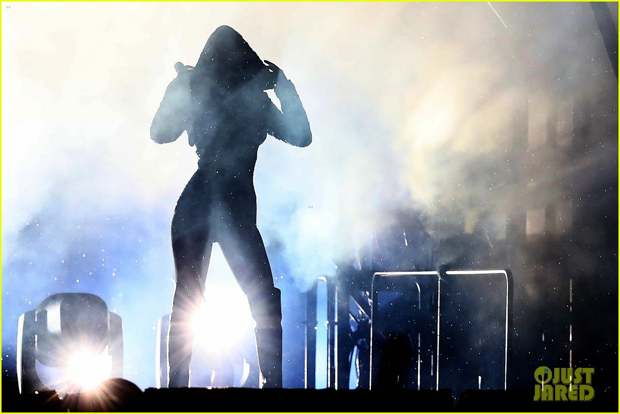 Taylor Swift: 'Reputation' Tour Set List for Netflix Movie!: Photo ...