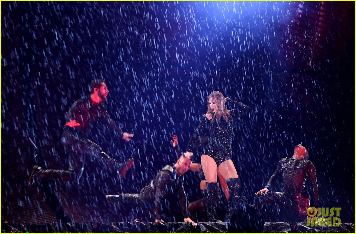 Taylor Swift: 'Reputation' Tour Set List for Netflix Movie!: Photo ...