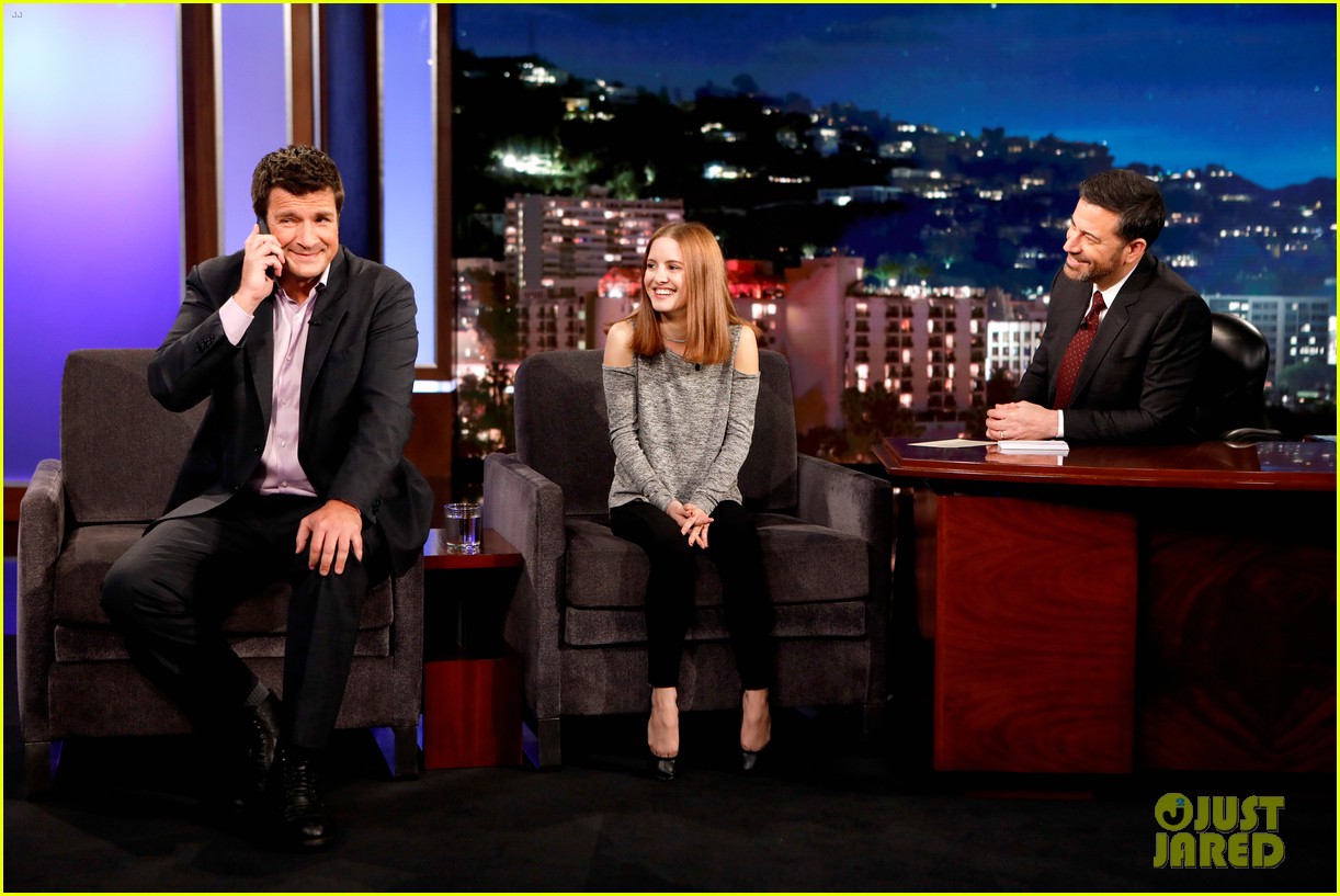 Nathan Fillion Leaves Amazing Voicemail for Audience Member's Mother on ...