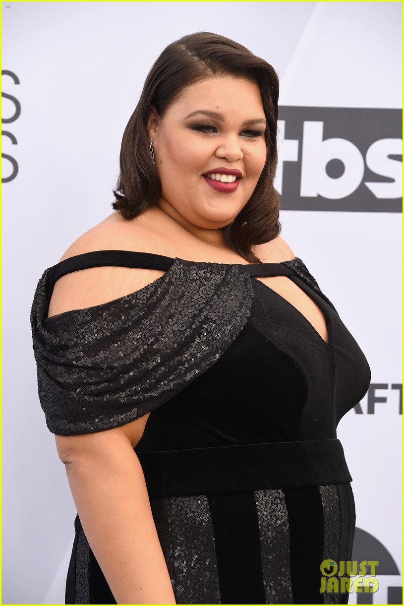 Betty Gilpin & 'Glow' Cast Celebrate at SAG Awards 2019: Photo 4218639 ...