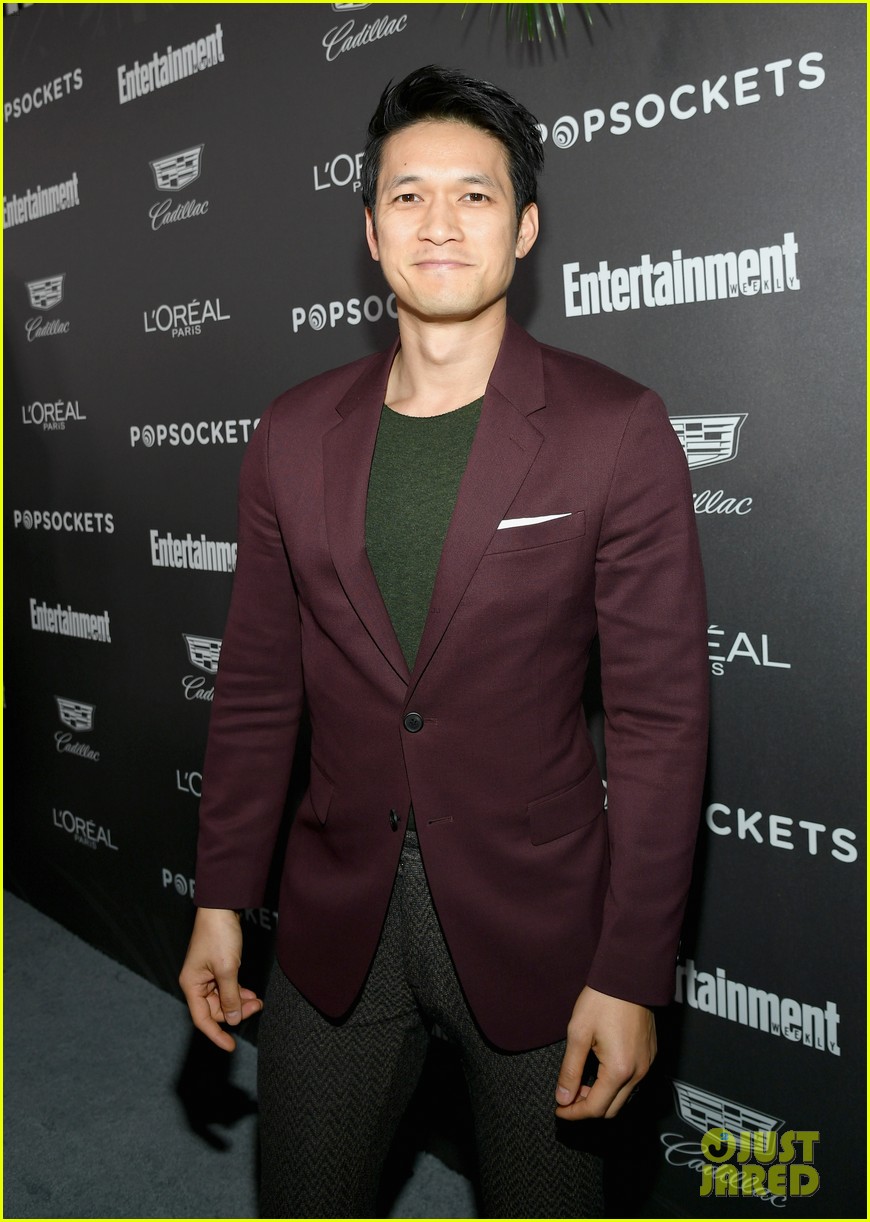 Darren Criss & Henry Golding Look So Suave at EW's Pre-SAG Awards Party ...