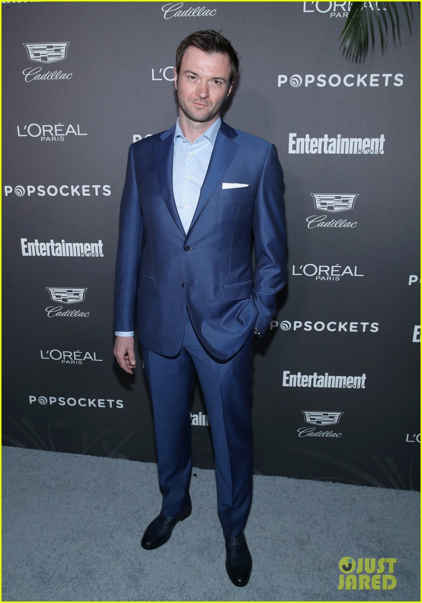 Darren Criss & Henry Golding Look So Suave at EW's Pre-SAG Awards Party ...