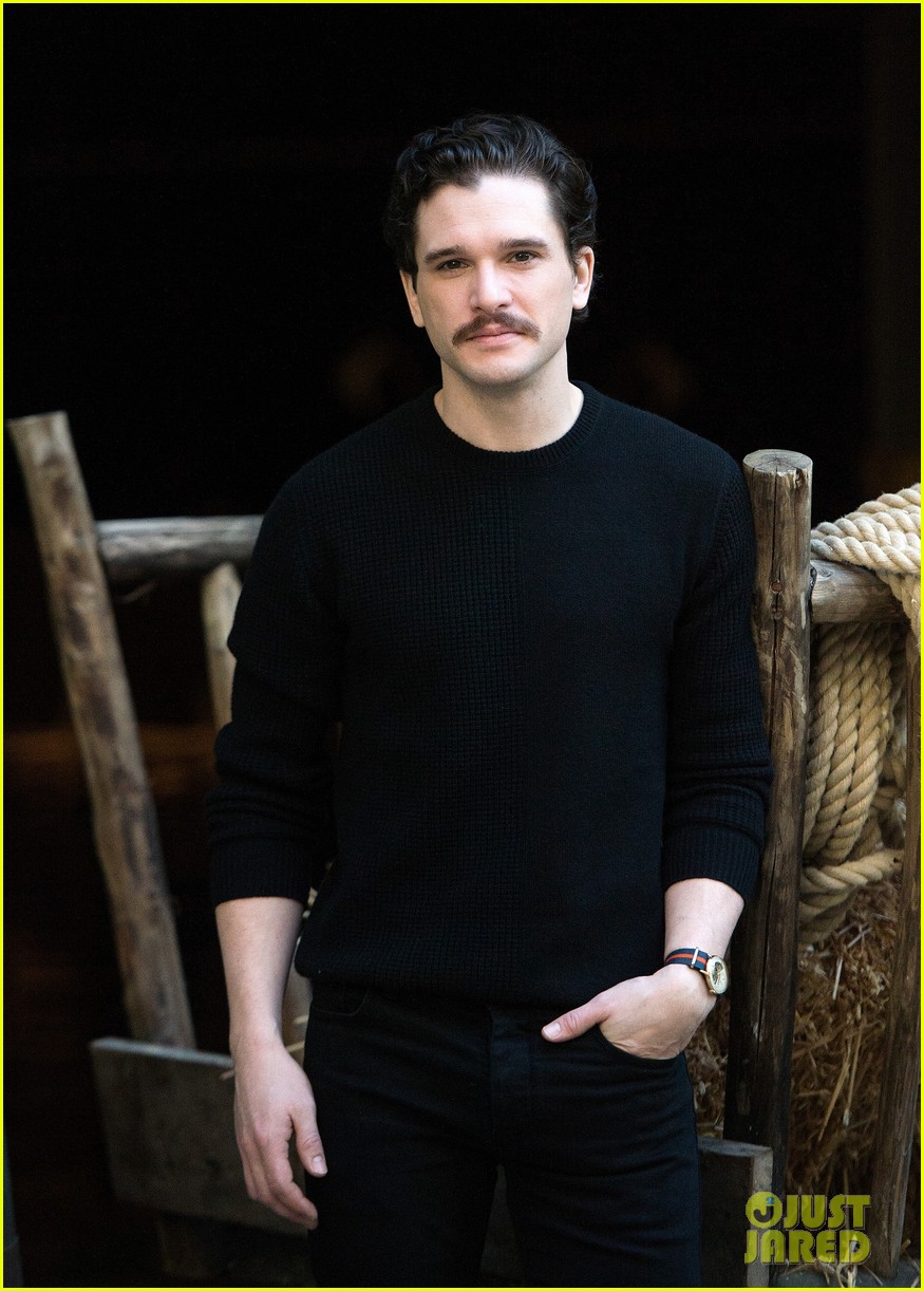 Kit Harington Kicks Off 'How To Train Your Dragon: The Hidden World ...