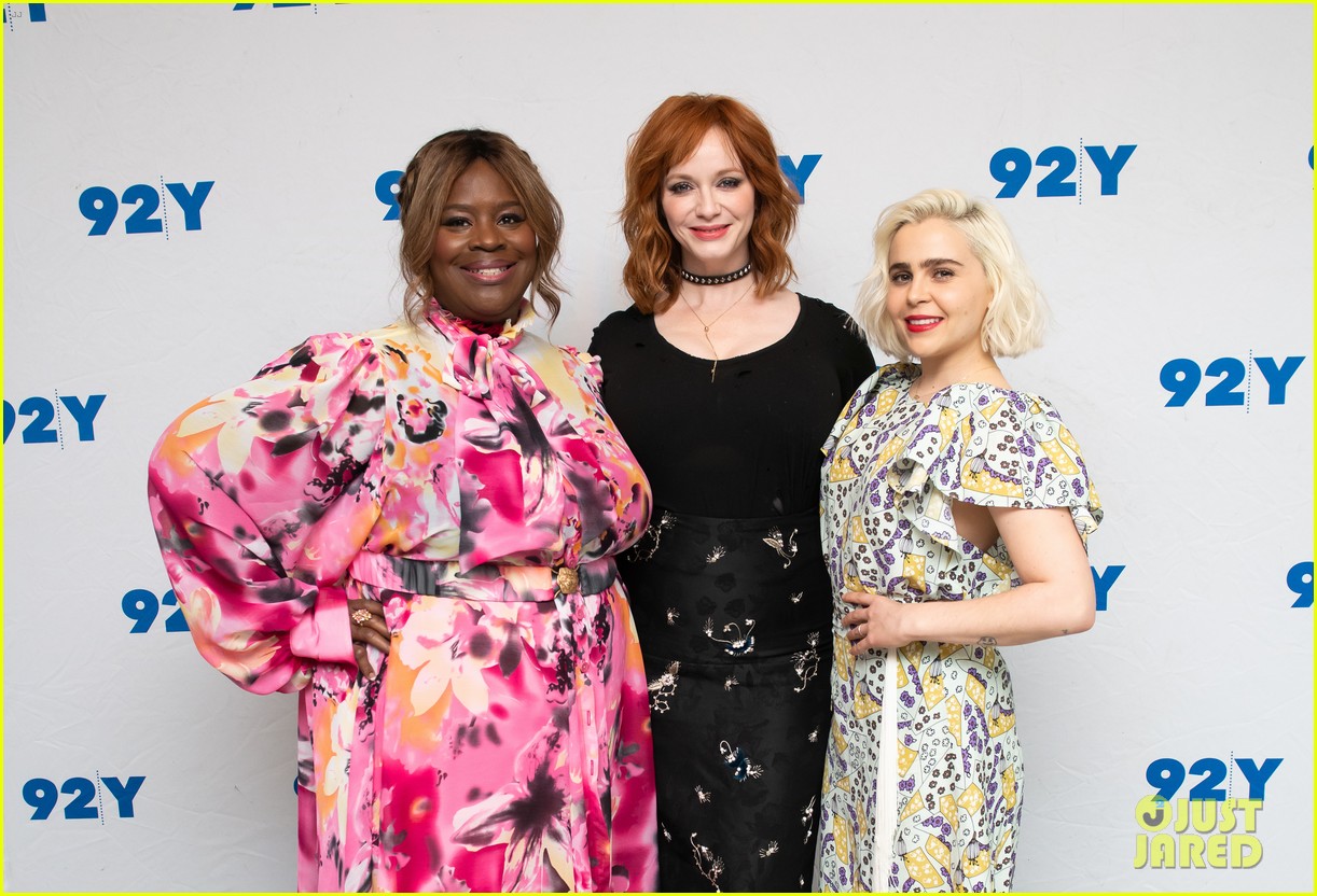 Christina Hendricks, Retta & Mae Whitman Set Date for 'Good Girls ...