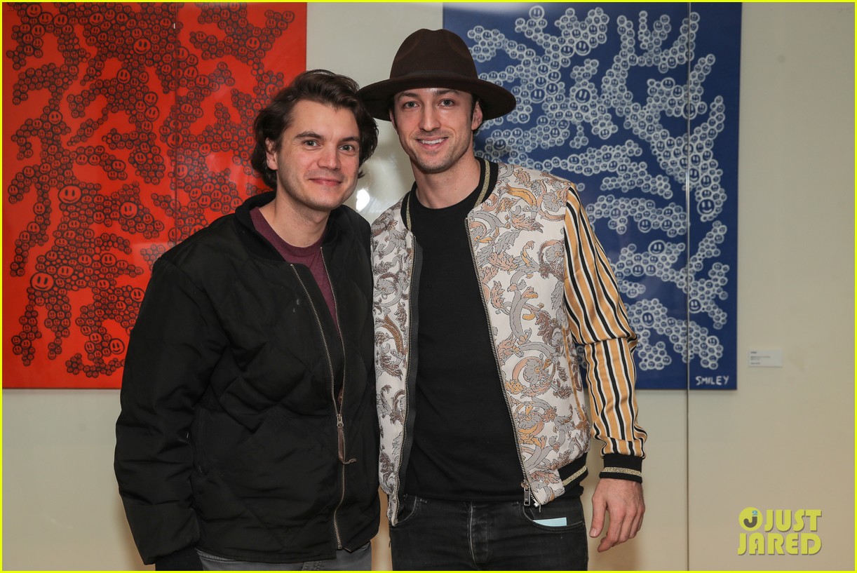 Emile Hirsch & Shiloh Fernandez Buddy Up at Matt Smiley's Magic Box ...