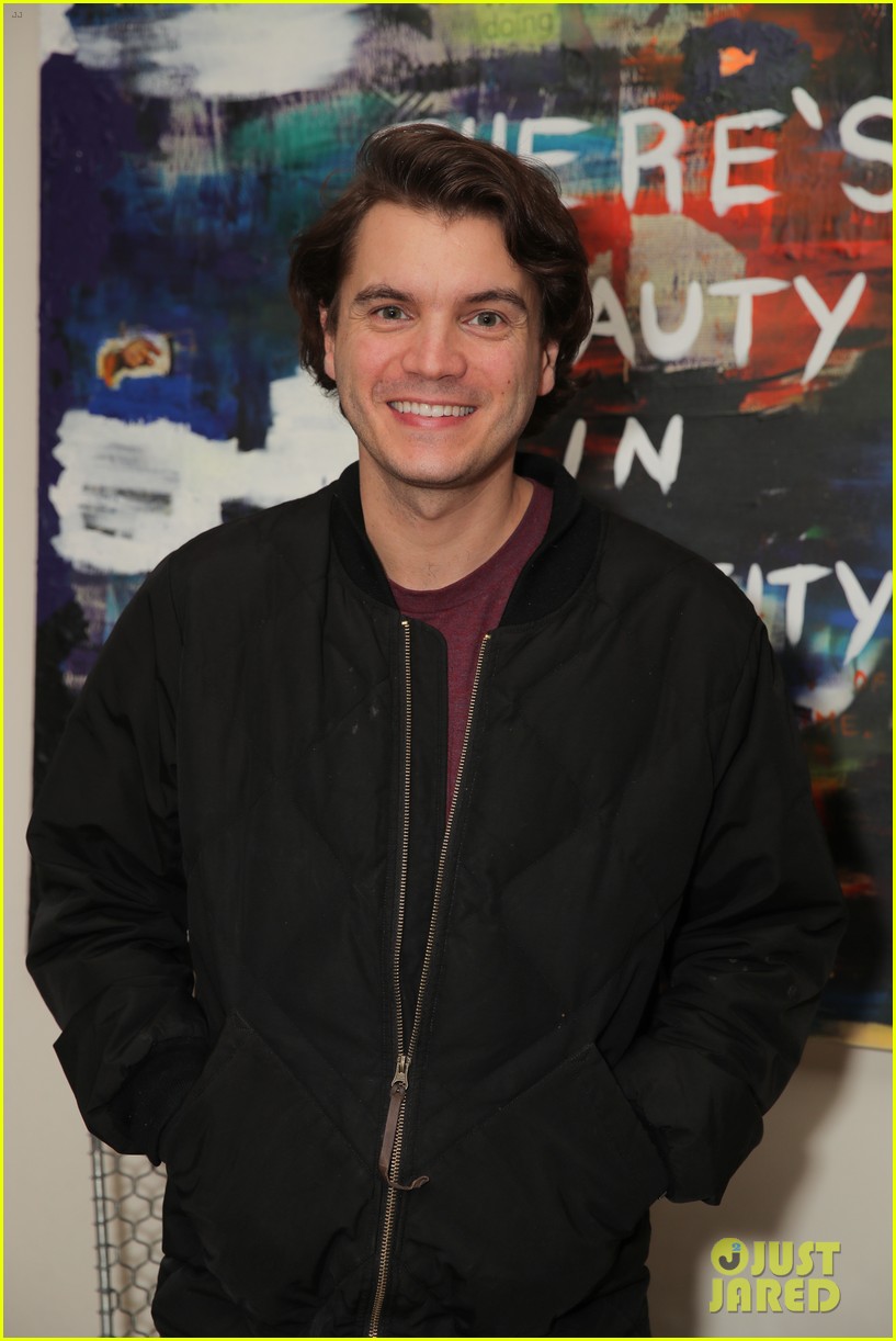 Emile Hirsch & Shiloh Fernandez Buddy Up at Matt Smiley's Magic Box ...