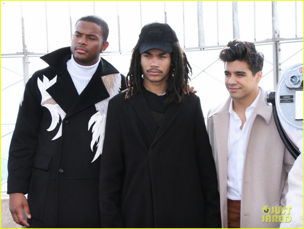 'Grown-ish' & Scholly App Announce Student Loan Payoff Program To Help ...