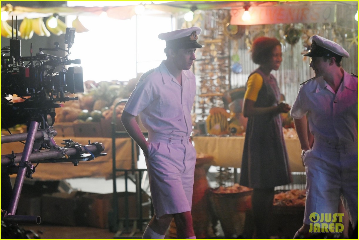 Josh O'Connor Gets Into Character as Prince Charles While Filming 'The ...