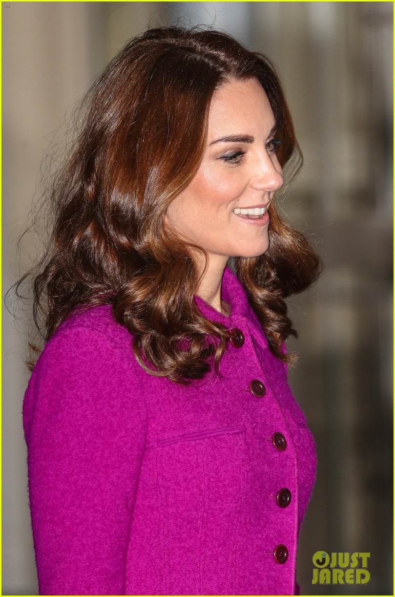 Kate Middleton Visits Royal Opera House to Learn About Costumes ...