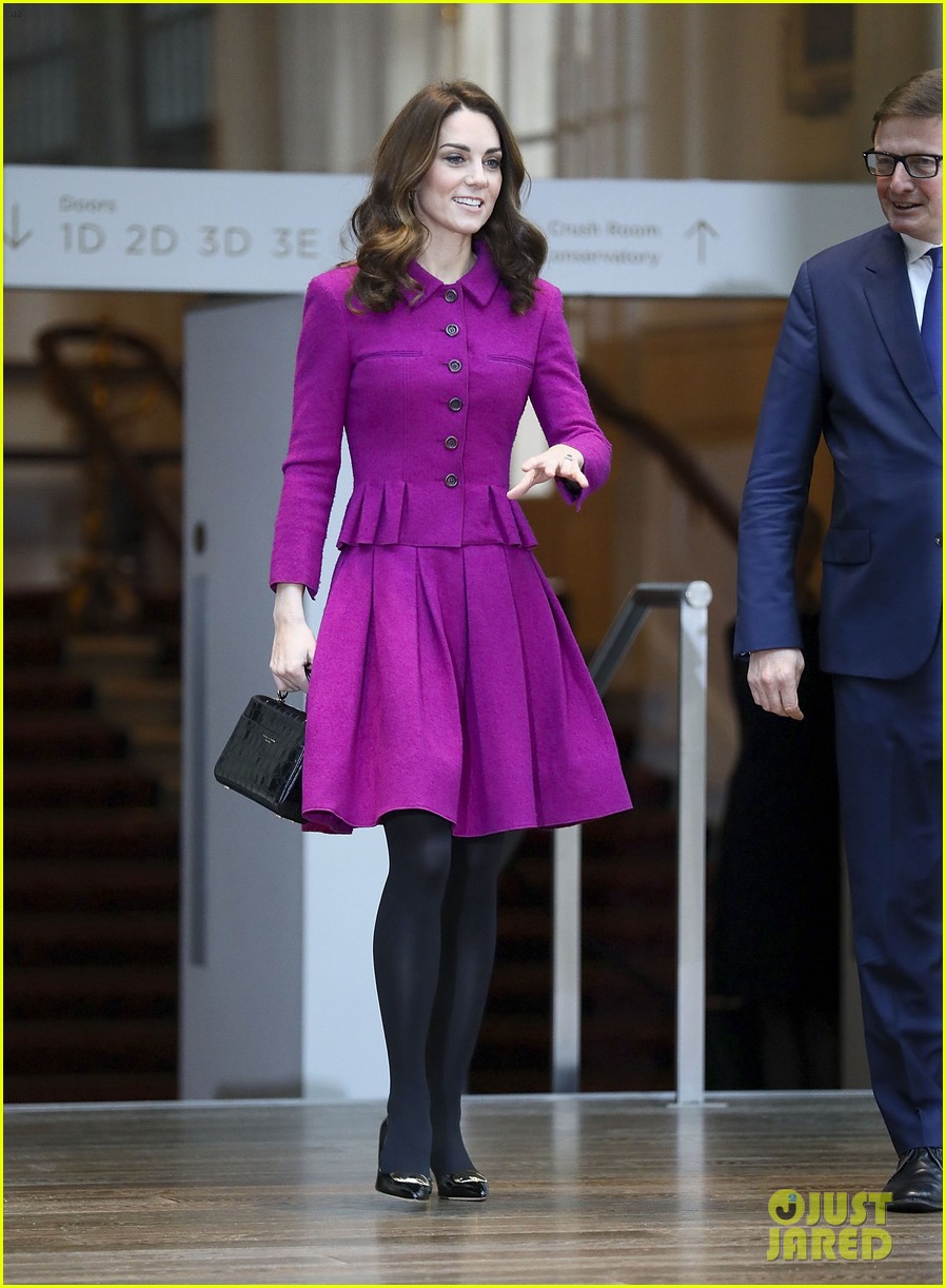 Kate Middleton Visits Royal Opera House to Learn About Costumes ...