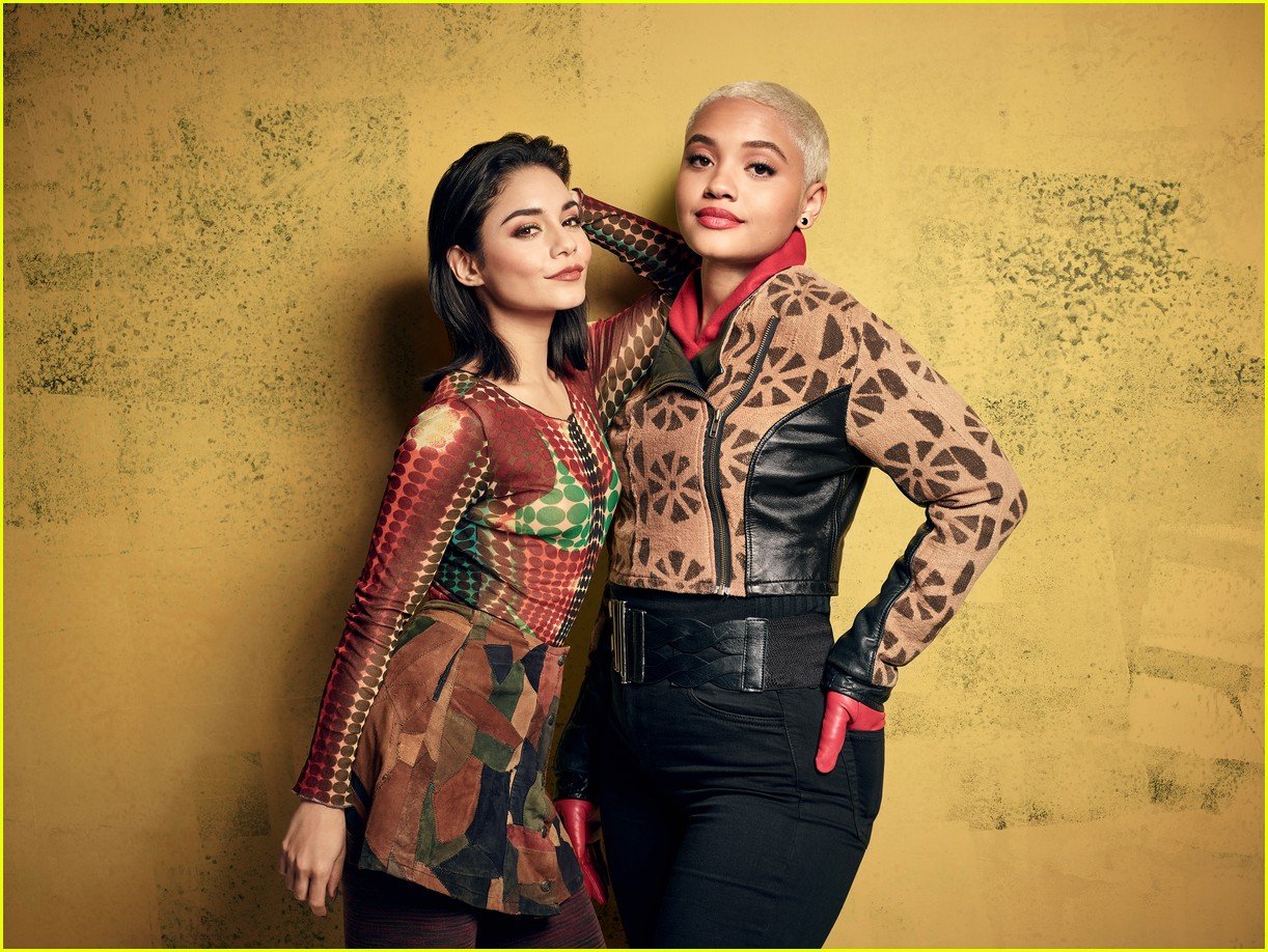 Rent Live's Kiersey Clemons Talks About Playing a Queer Black Woman ...