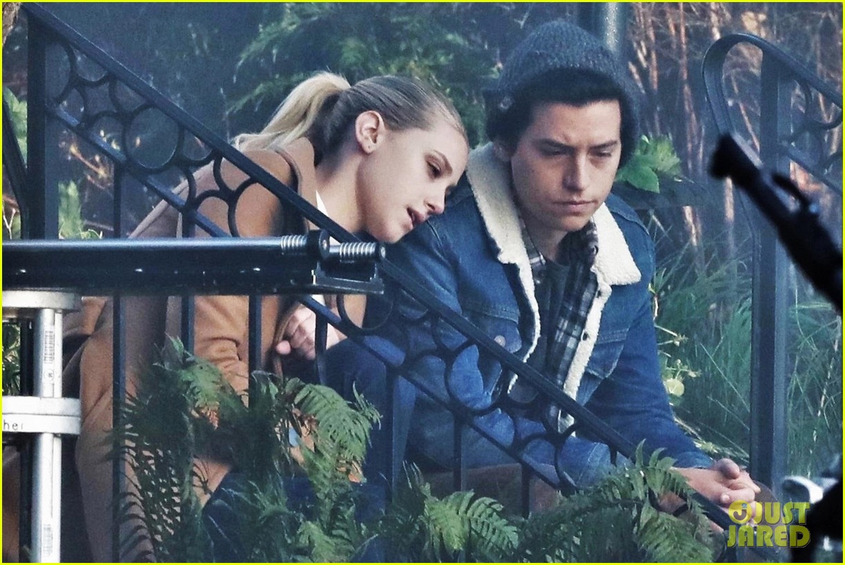 Lili Reinhart & Cole Sprouse Share A Laugh Between Filming New ...