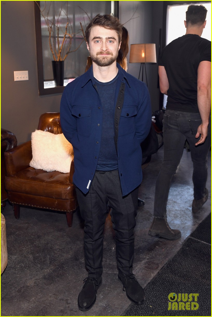 Daniel Radcliffe Calls Out Tom Brady: 'Take that MAGA Hat Out Your ...