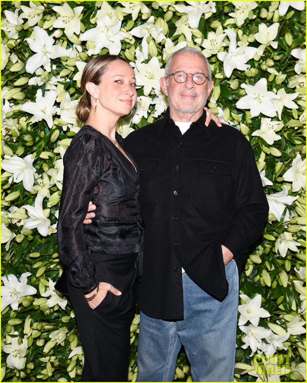 Julia Roberts, Kathryn Newton & More Help Honor Lucas Hedges at WSJ ...