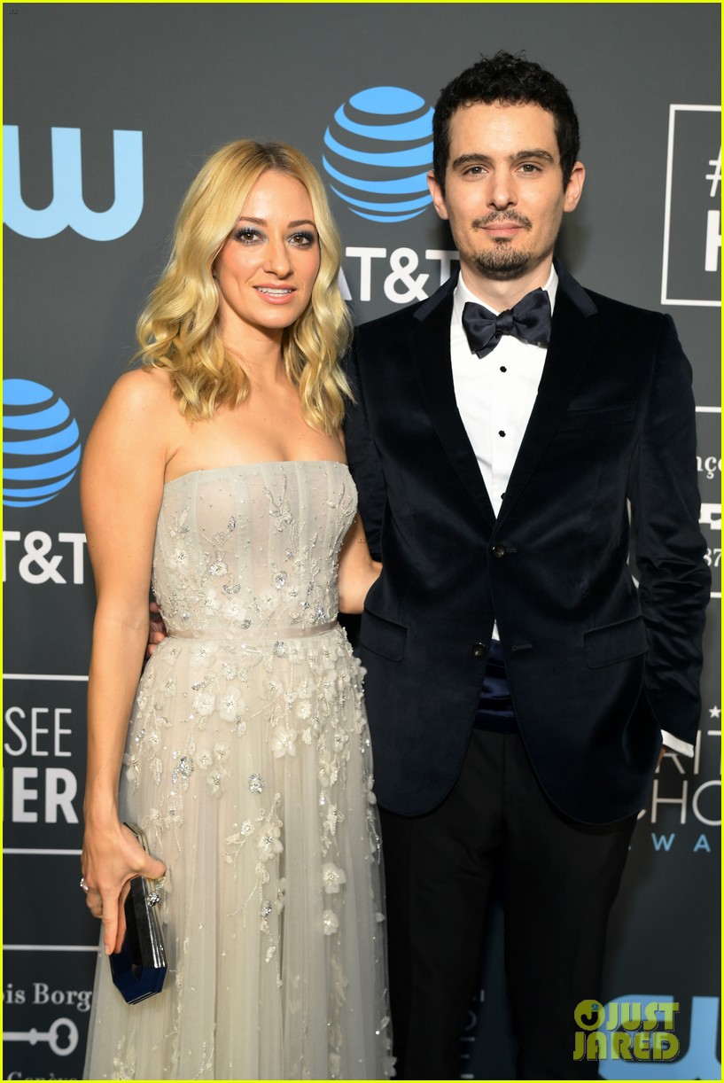 Ryan Gosling Joins 'First Man' Cast at Critics' Choice Awards 2019 ...