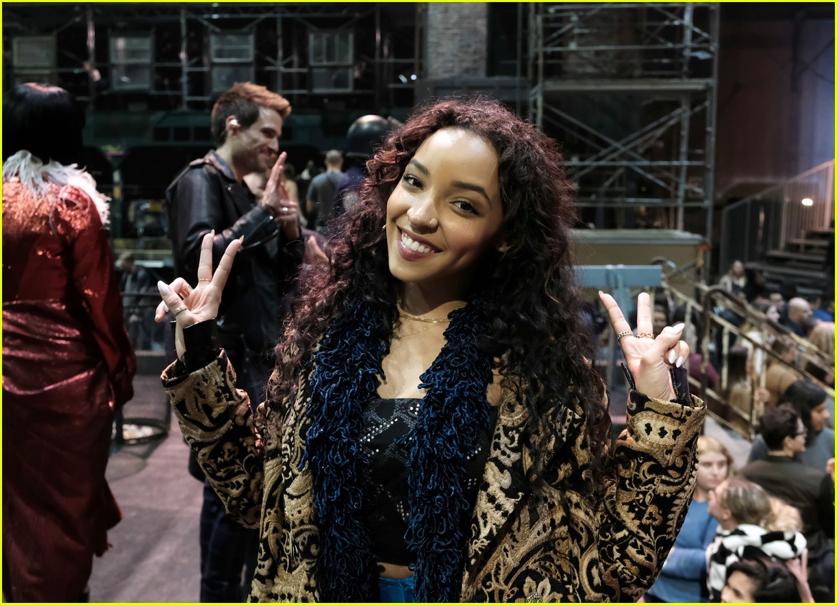 Rent Live's Tinashe Talks About Her 'Risque' Role as Mimi: Photo ...