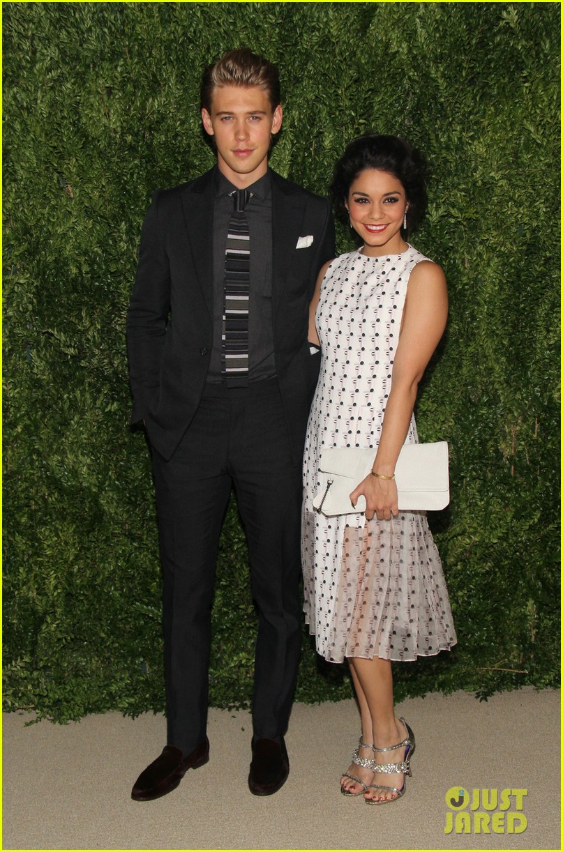 See Vanessa Hudgens & Boyfriend Austin Butler's Cutest Photos: Photo ...