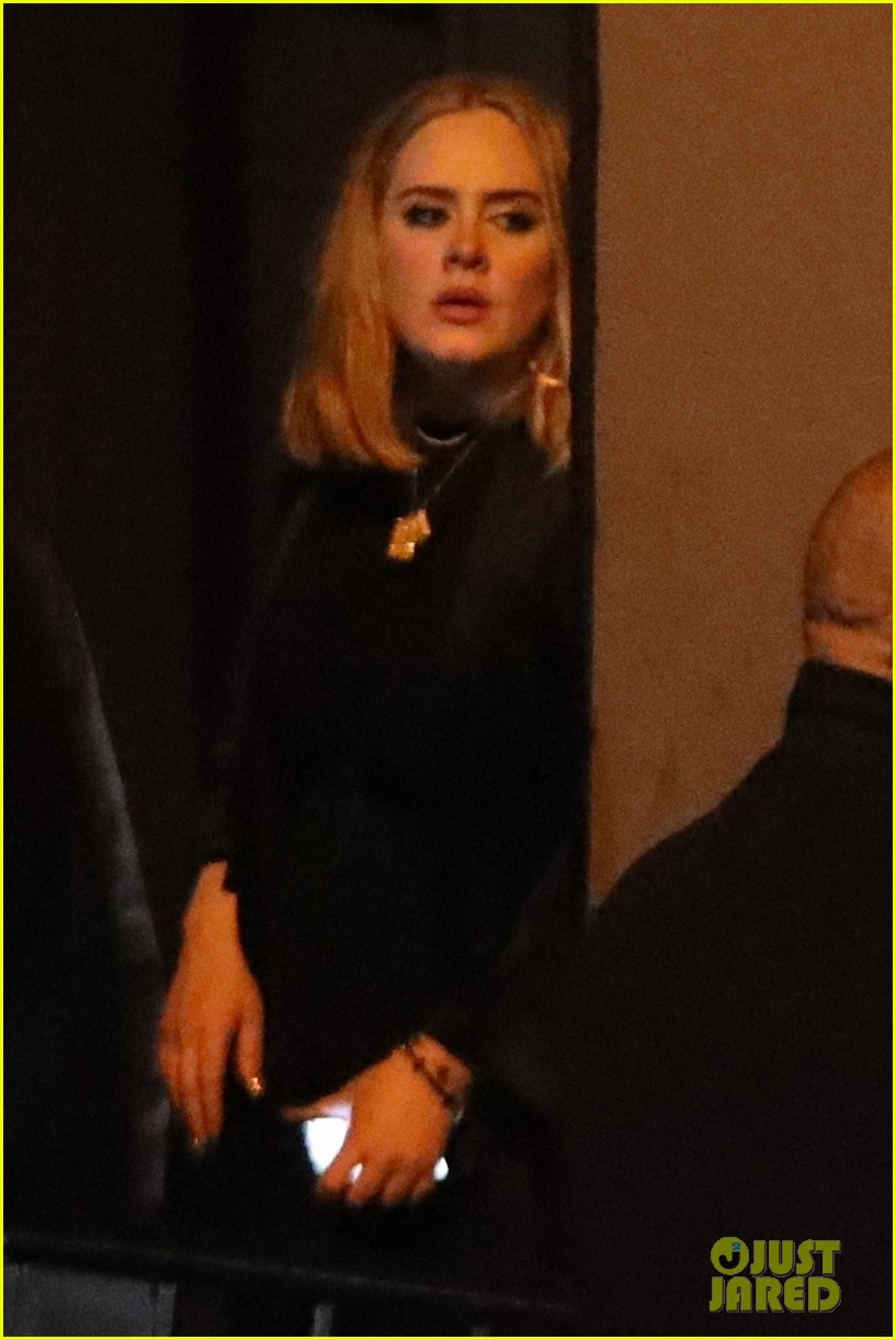 Adele Photographed in Rare Appearance Out at Jay-Z & Beyonce's Oscars ...