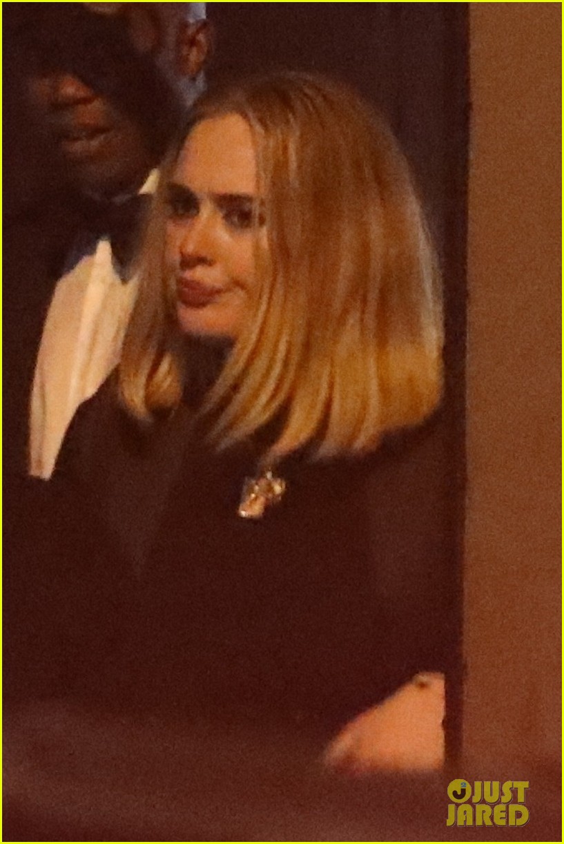 Adele Photographed in Rare Appearance Out at Jay-Z & Beyonce's Oscars ...