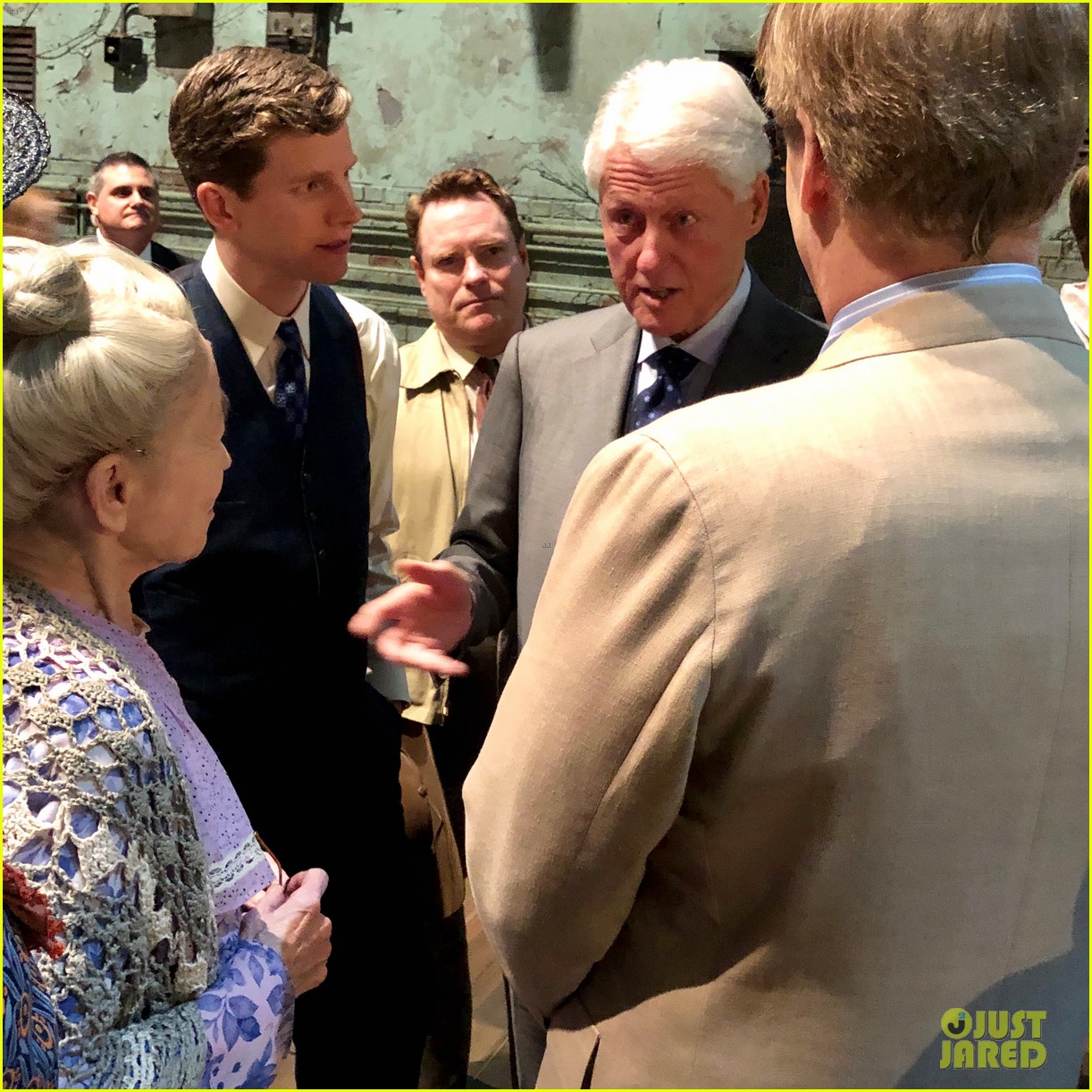 Hillary & Bill Clinton Arrive to Cheering Fans at Broadway Show: Photo ...