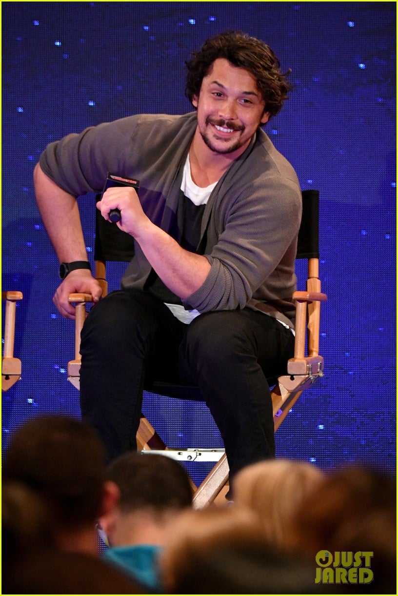 The 100's Bob Morley Responds to Fat Shamers: Photo 4248814 | Pictures ...