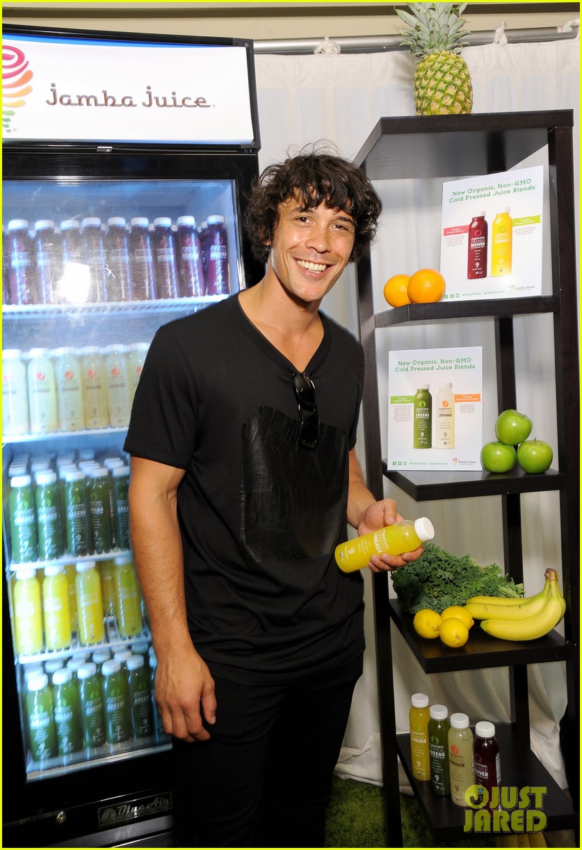 The 100's Bob Morley Responds to Fat Shamers: Photo 4248818 | Pictures ...