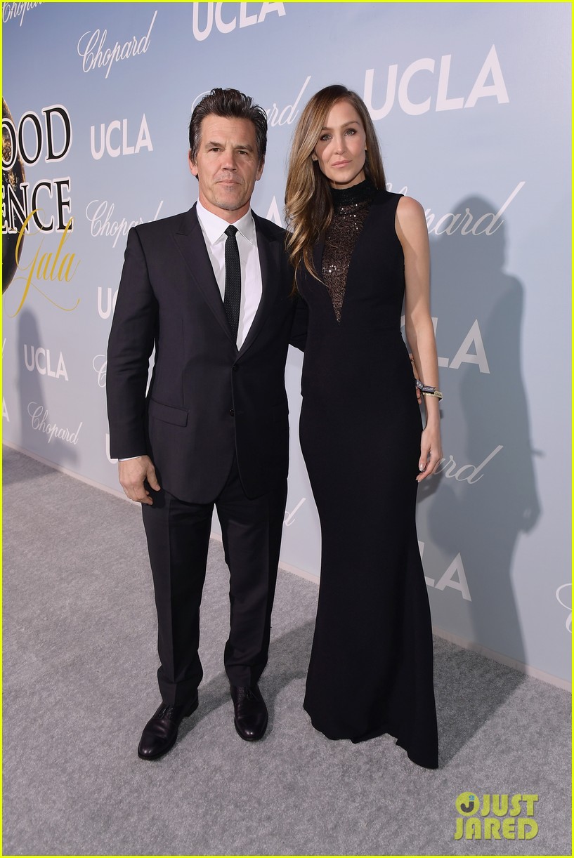 Josh Brolin & Wife Kathryn Boyd Support Step-Mother Barbra Streisand at ...