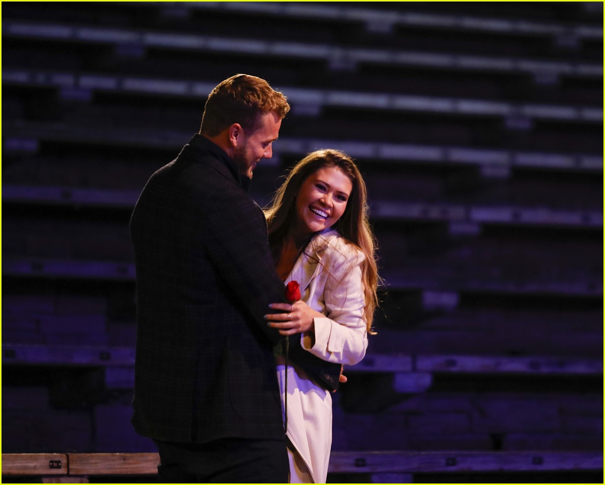 Eliminated 'Bachelor' Contestant Breaks Silence with a Message Directly ...