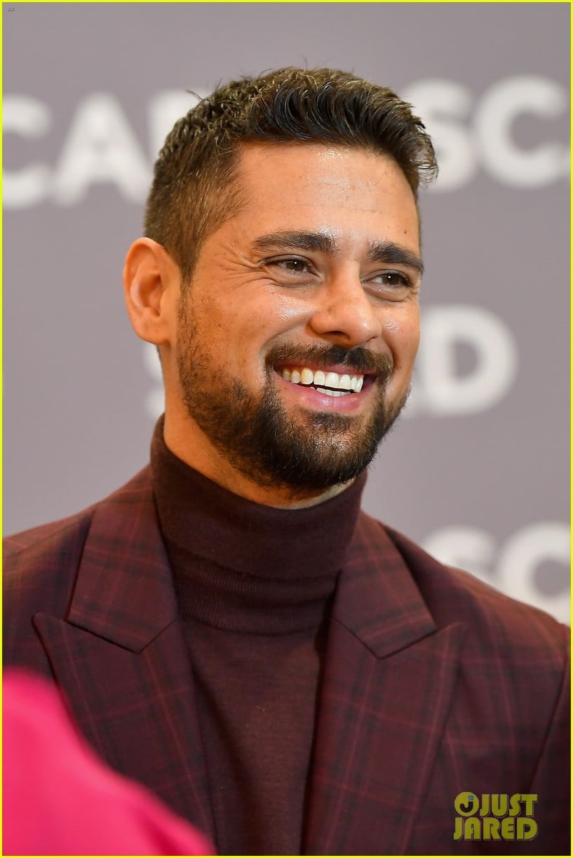 Photo: josh dallas manifest cast scad 10 | Photo 4227679 | Just Jared