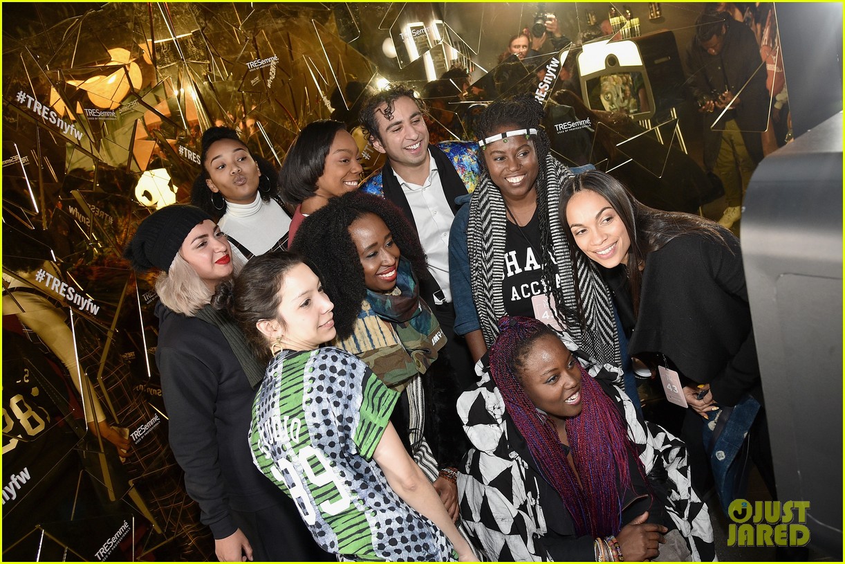 Rosario Dawson & Ashley Graham Have Fun at NYFW Shows!: Photo 4237841 ...