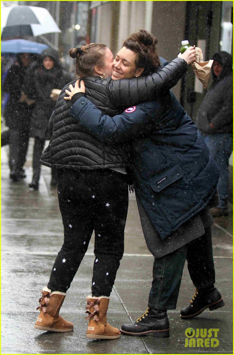 Lena Dunham Spotted Filming Scenes For The Stand In Movie Photo 4243072 Pictures Just Jared lena-dunham-spotted-filming-scenes-for-the-stand-in-movie-photo-4243072-pictures-just-jared