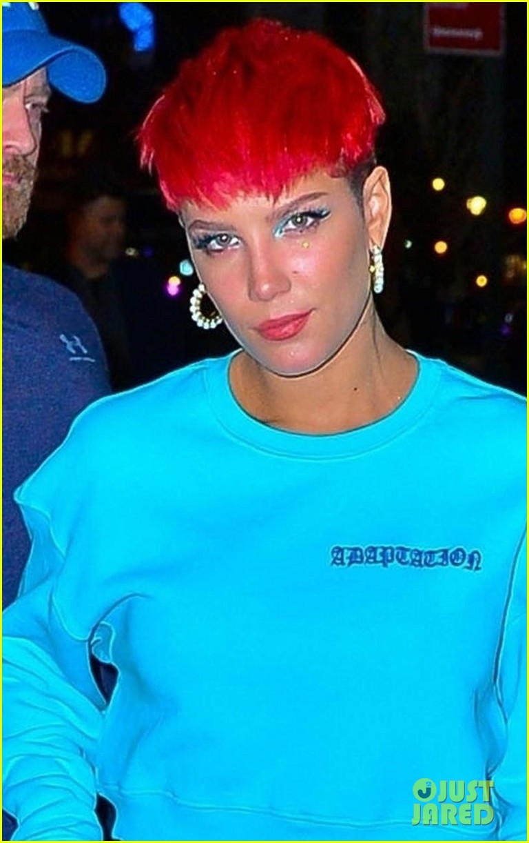 Halsey Debuts Fiery Red Hair Ahead of 'SNL' Hosting Duties!: Photo ...