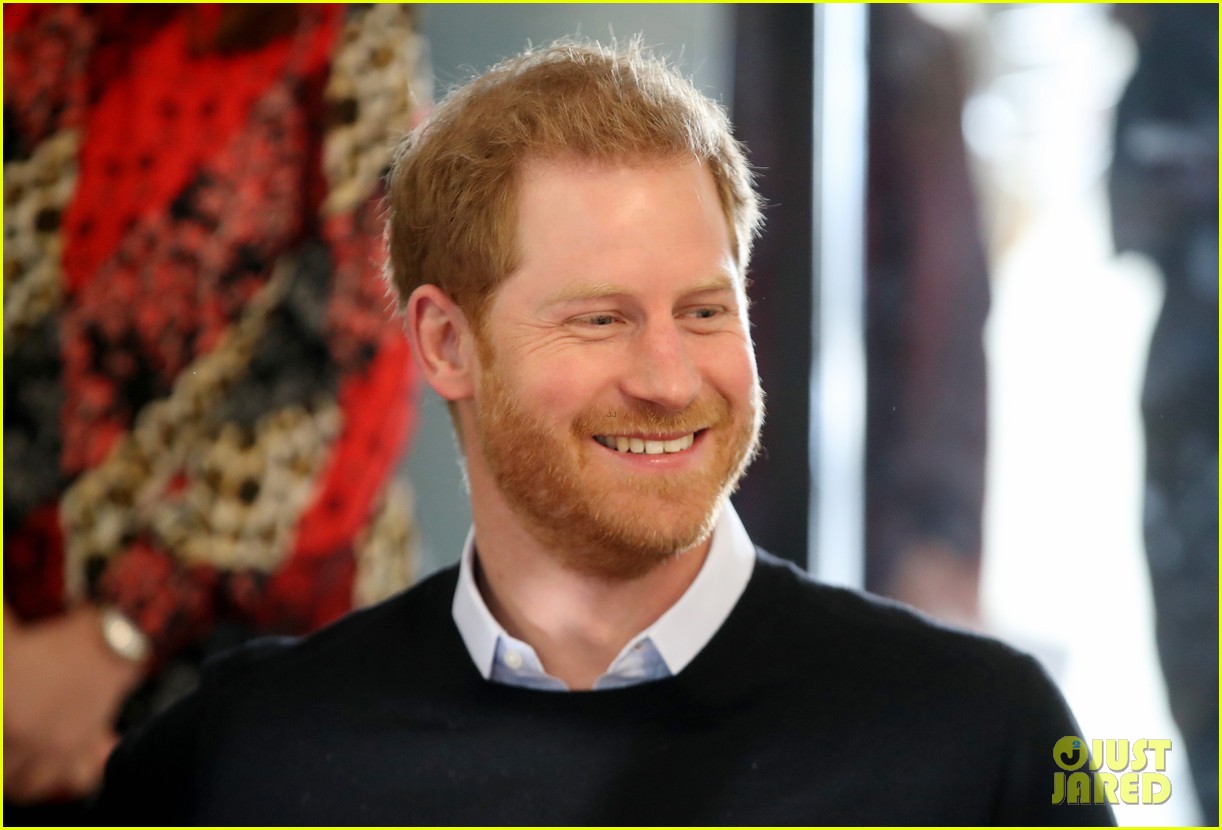 Prince Harry Meets With Students for Fit & Fed Initiative!: Photo ...