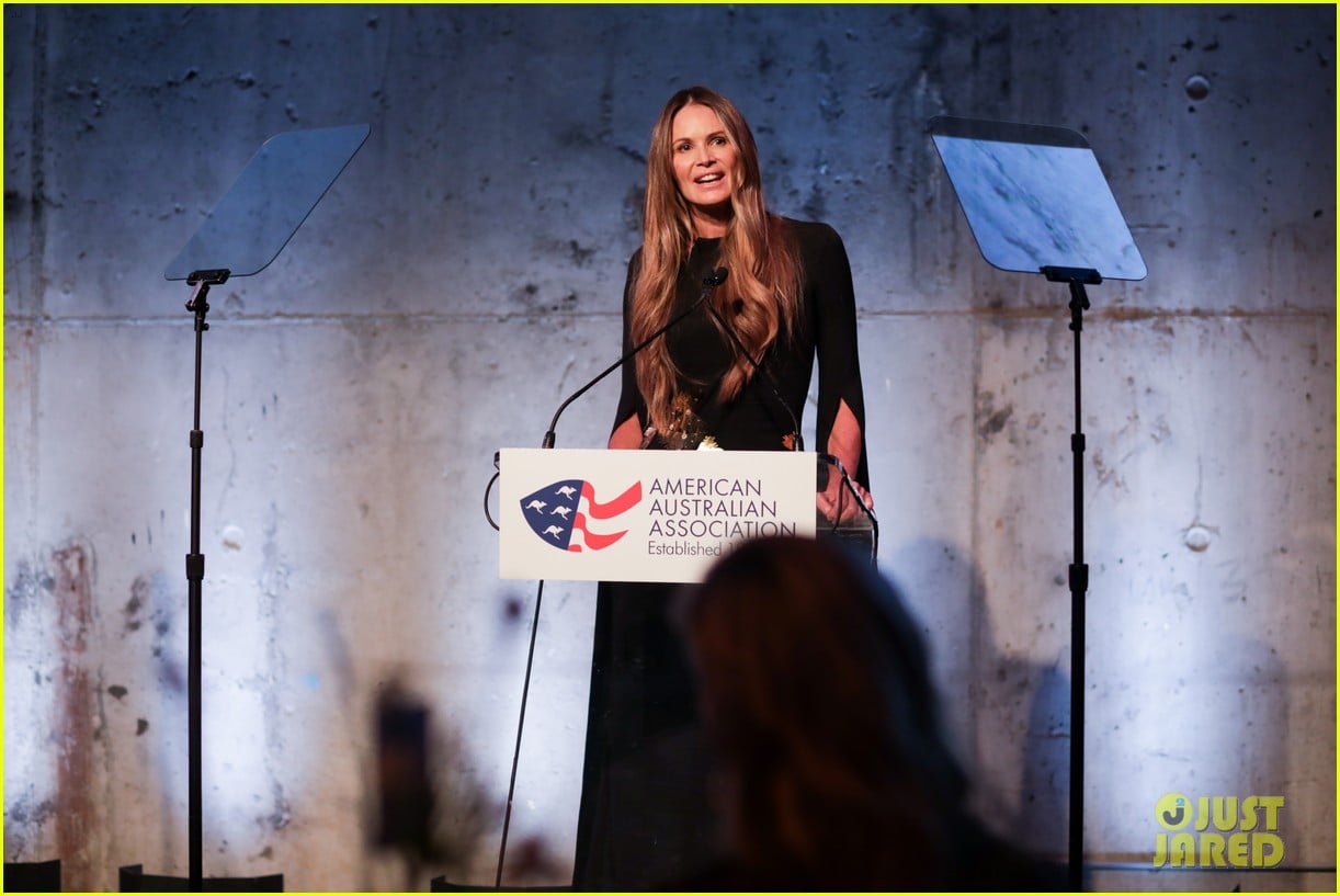 Hugh Jackman Helps Honor Elle Macpherson at American Australian Arts ...