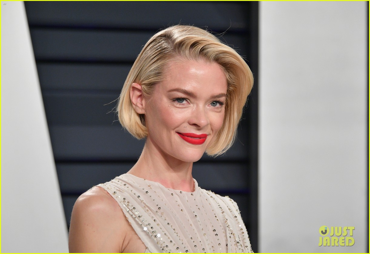 Kate Bosworth, Jaime King & Malin Akerman Look Chic at Vanity Fair's ...