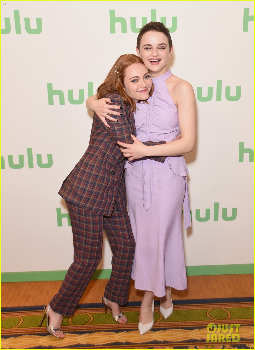 Joey King Transforms Into Gypsy Blanchard in First 'The Act' Teaser ...