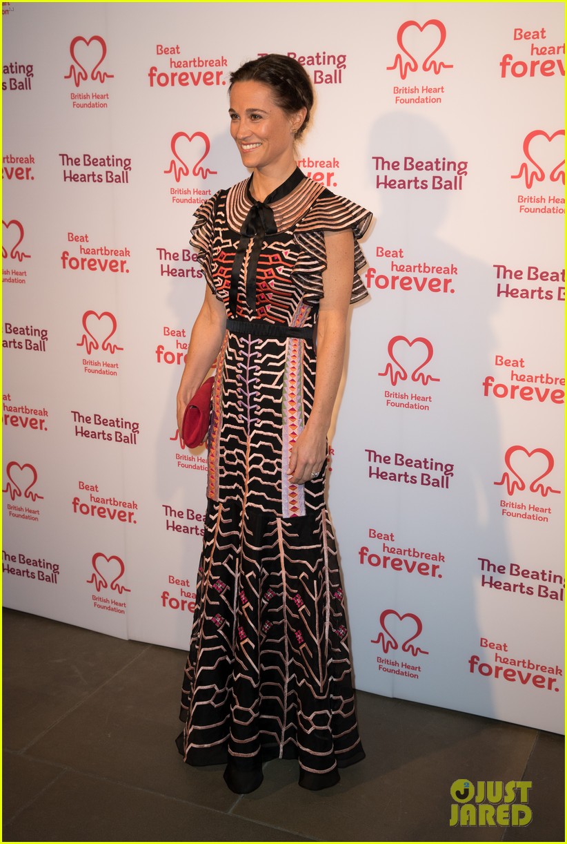 Kate Middleton & Sister Pippa Don Their Finest for Separate Events ...