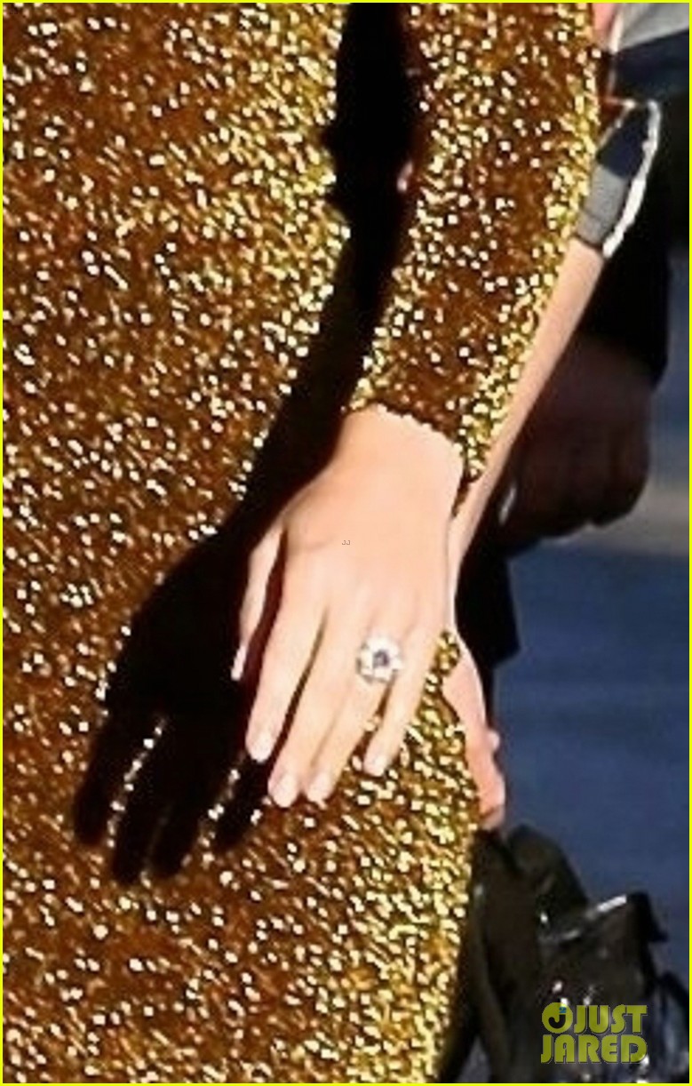 Katy Perry Shows Off Her Engagement Ring Ahead of 'Jimmy Kimmel' Taping ...