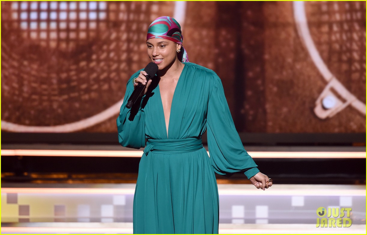 Michelle Obama, Alicia Keys, & More Share Powerful Grammys Moment ...