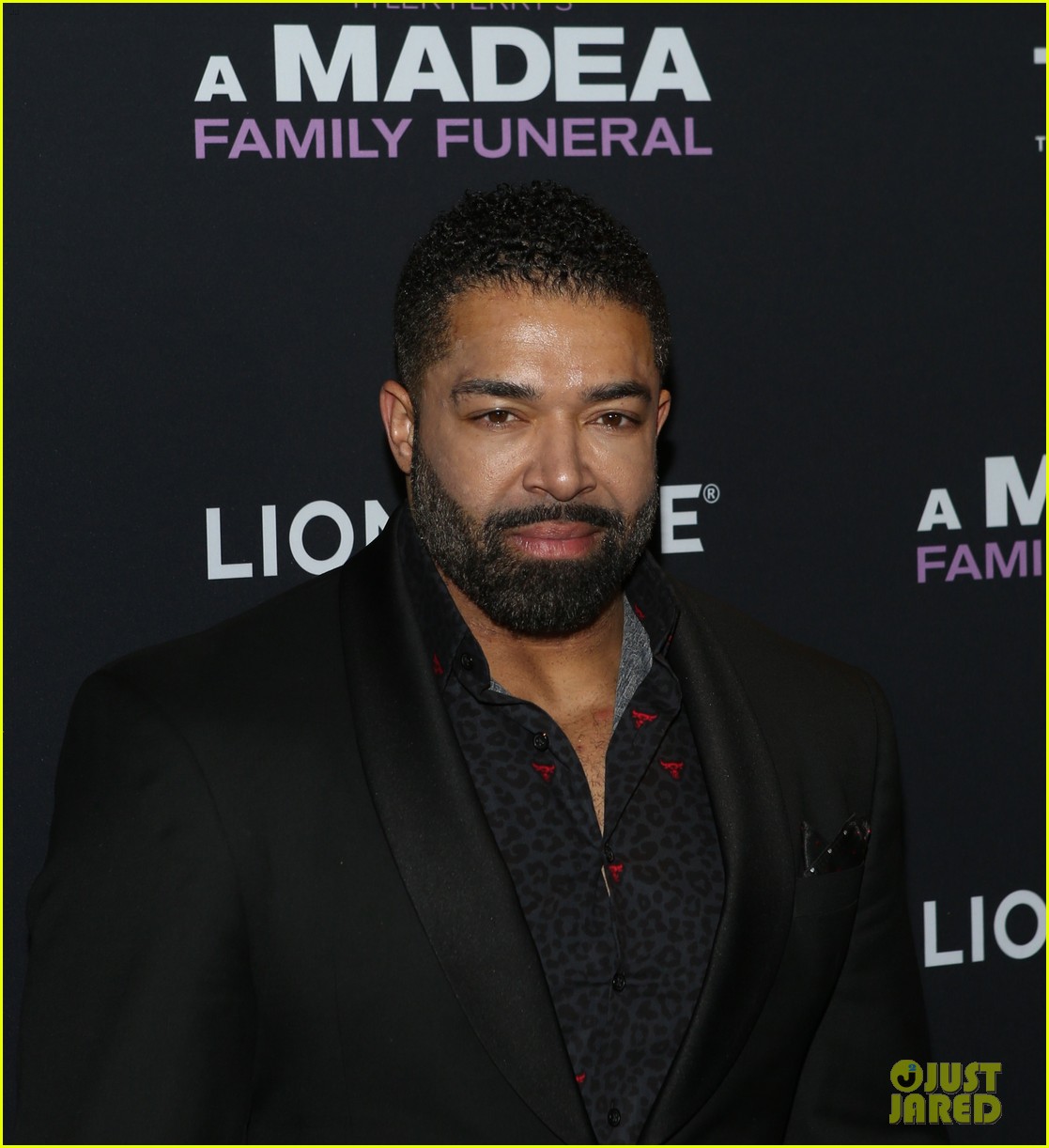 Tyler Perry Says Goodbye To Madea at 'A Madea Family Funeral' NYC ...