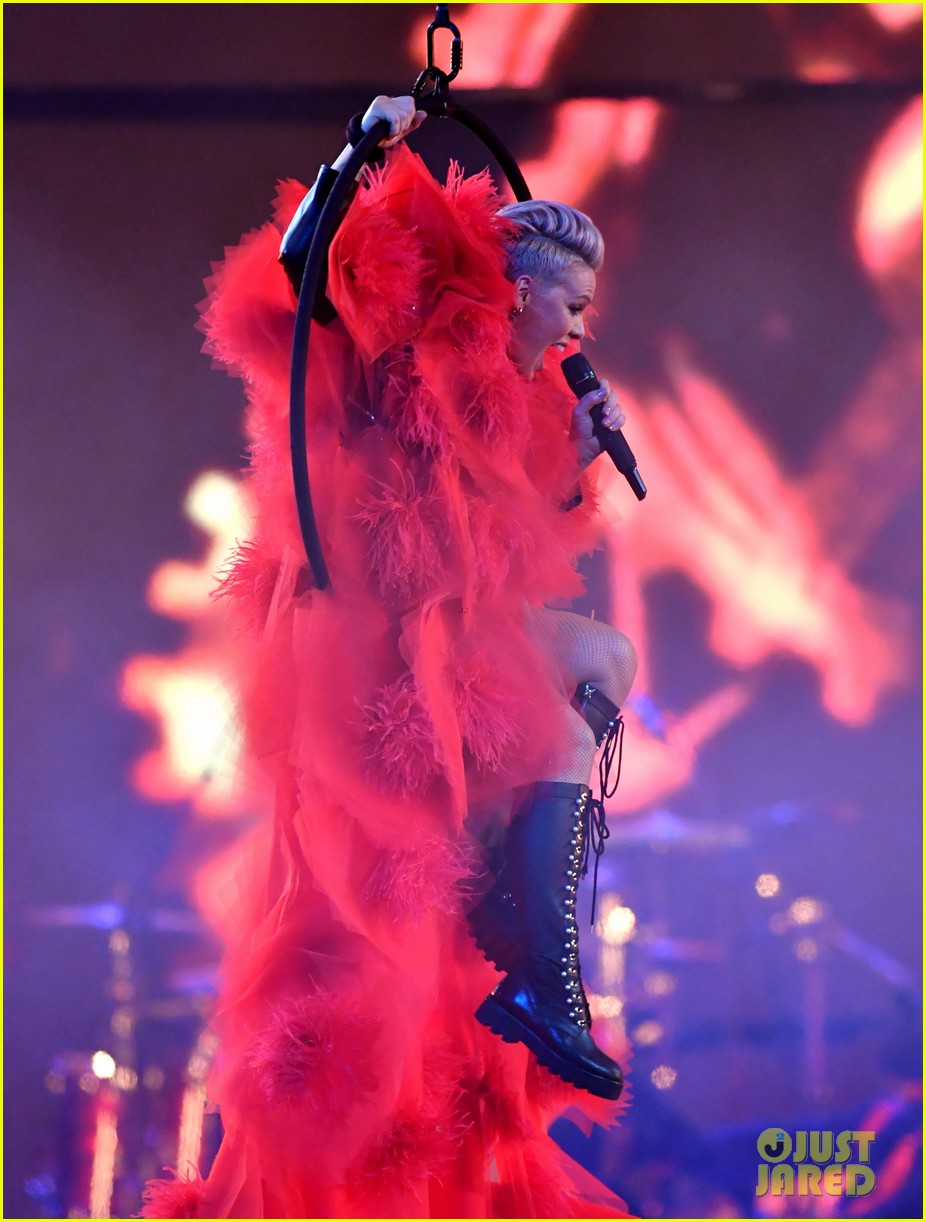 Pink Closes BRIT Awards 2019 With Medley of Hits - Watch Her ...