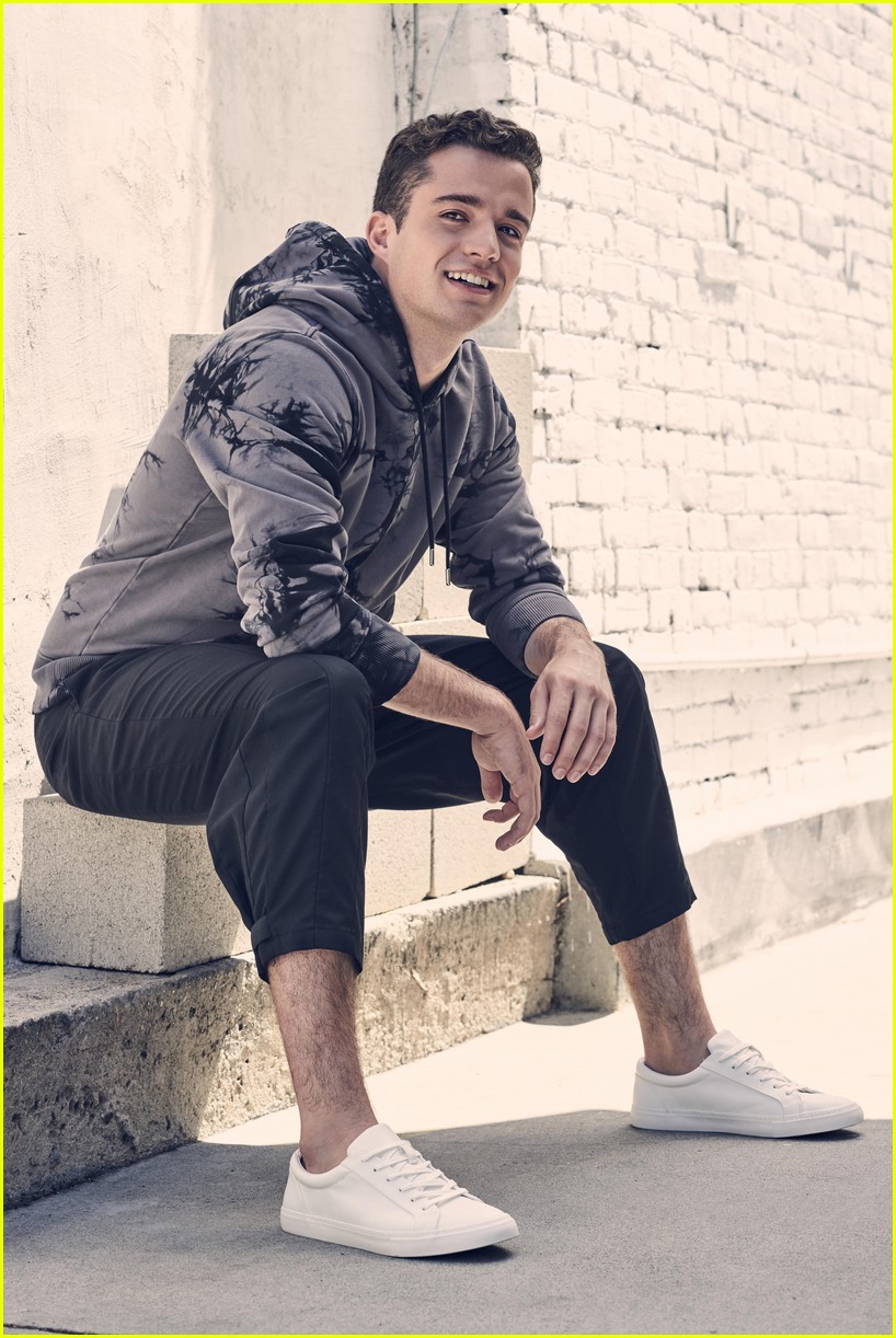 Get to Know Singer Stephen Puth with These 10 Fun Facts (Exclusive ...