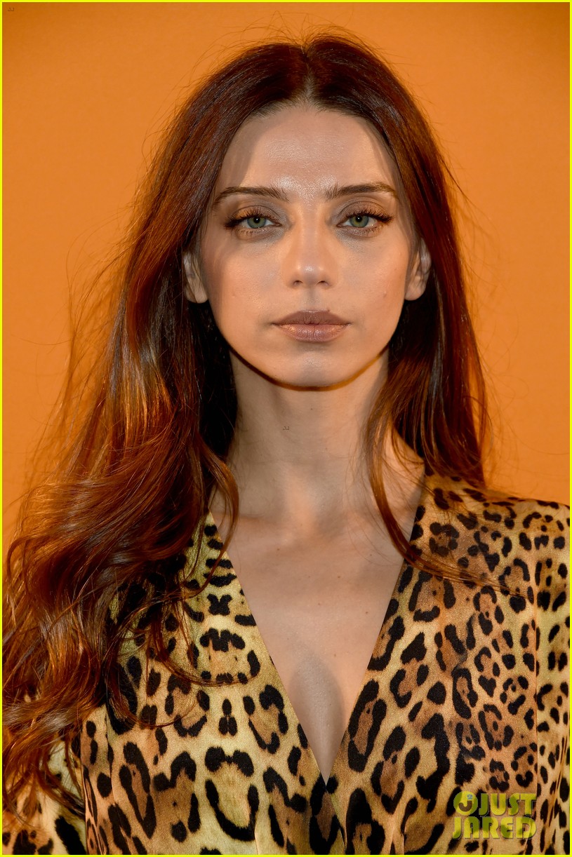 Westworld's Angela Sarafyan & Musician Rainey Qualley Are Fashion Week ...