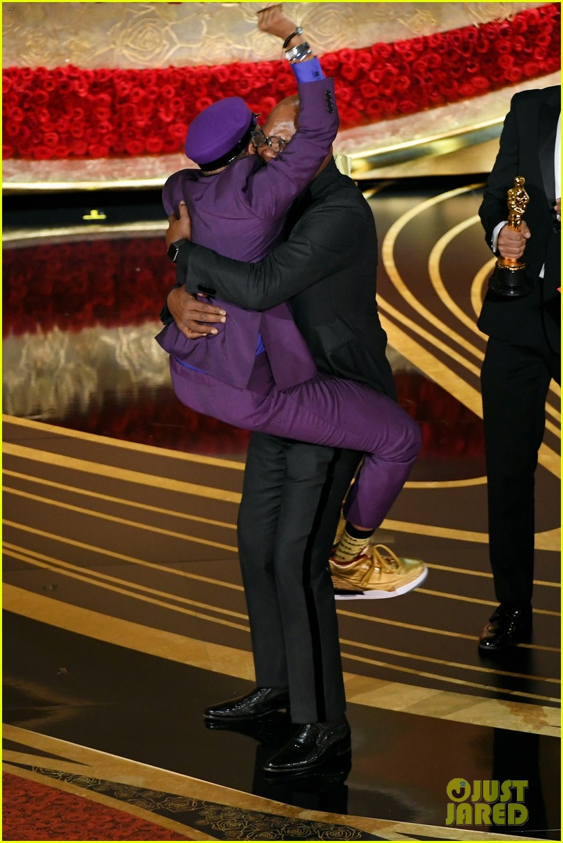Spike Lee Celebrates First Oscars Win With Samuel L. Jackson! : Photo ...