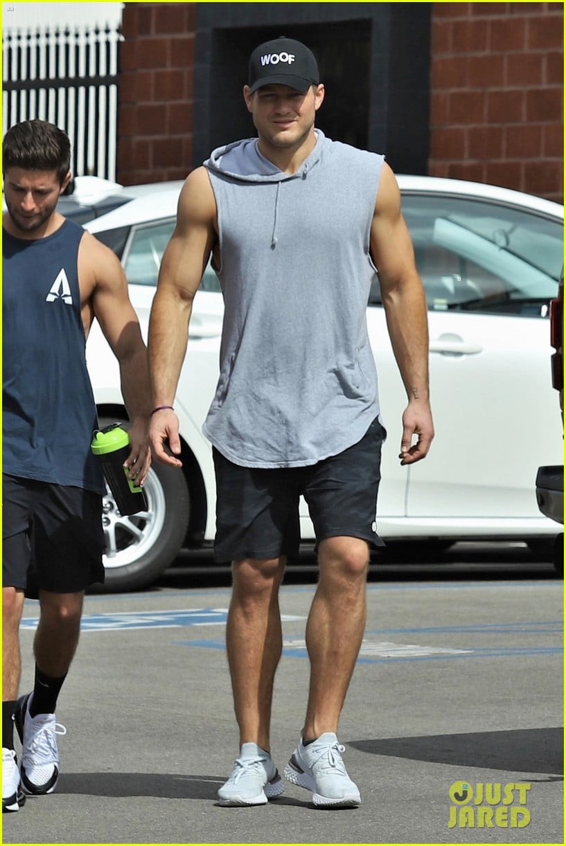 The Bachelor's Colton Underwood Bares Buff Muscles After a Workout with ...