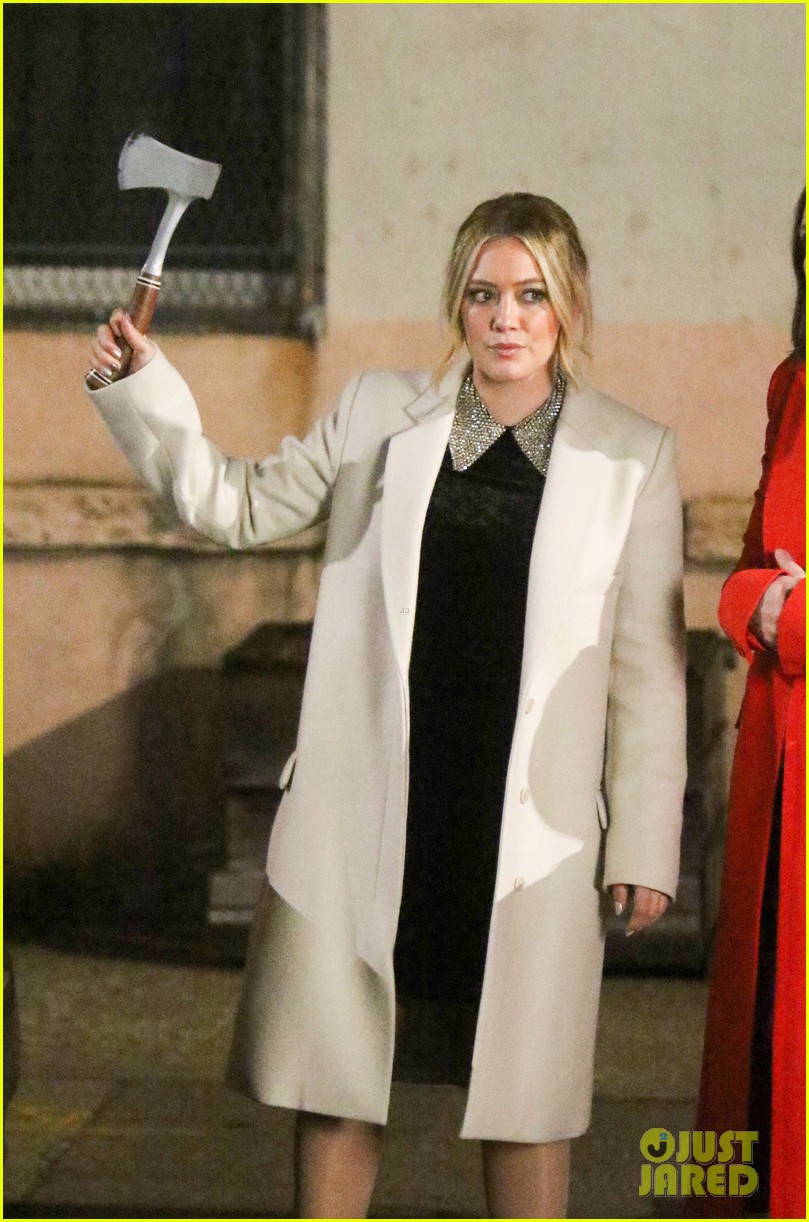 Hilary Duff Holds Up an Axe on 'Younger' Set!: Photo 4262920 | Hilary ...