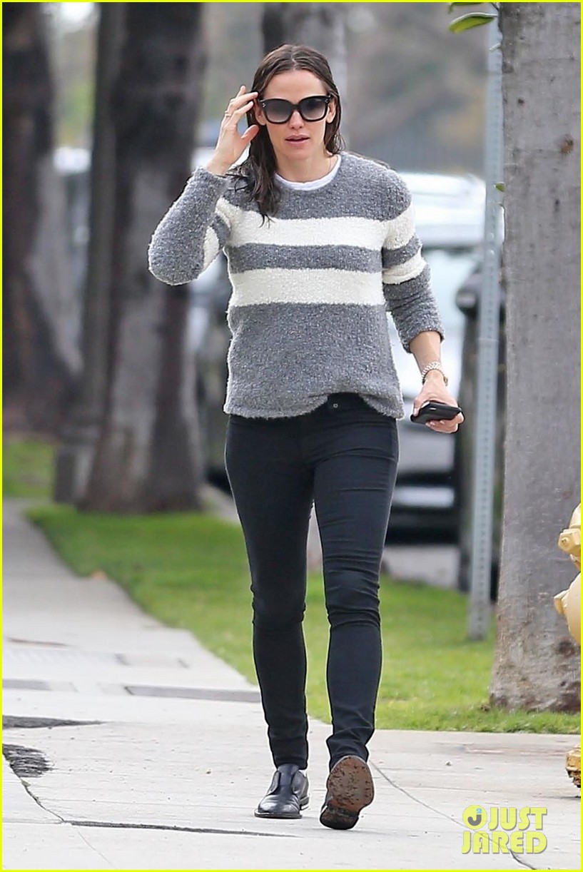 Jennifer Garner Dresses Up for Her Son's Birthday & Embarrasses Him ...