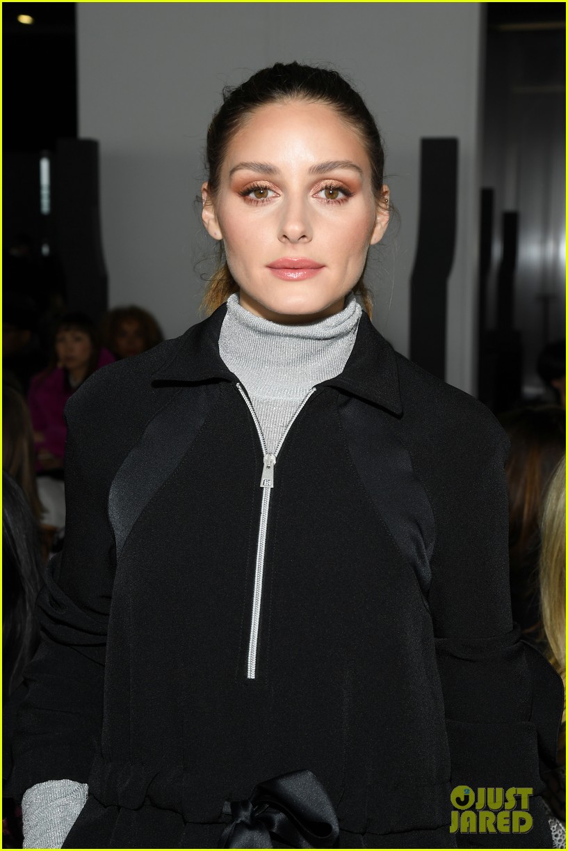 Amber Heard & Janelle Monae Buddy Up at Giambattista Valli Paris ...