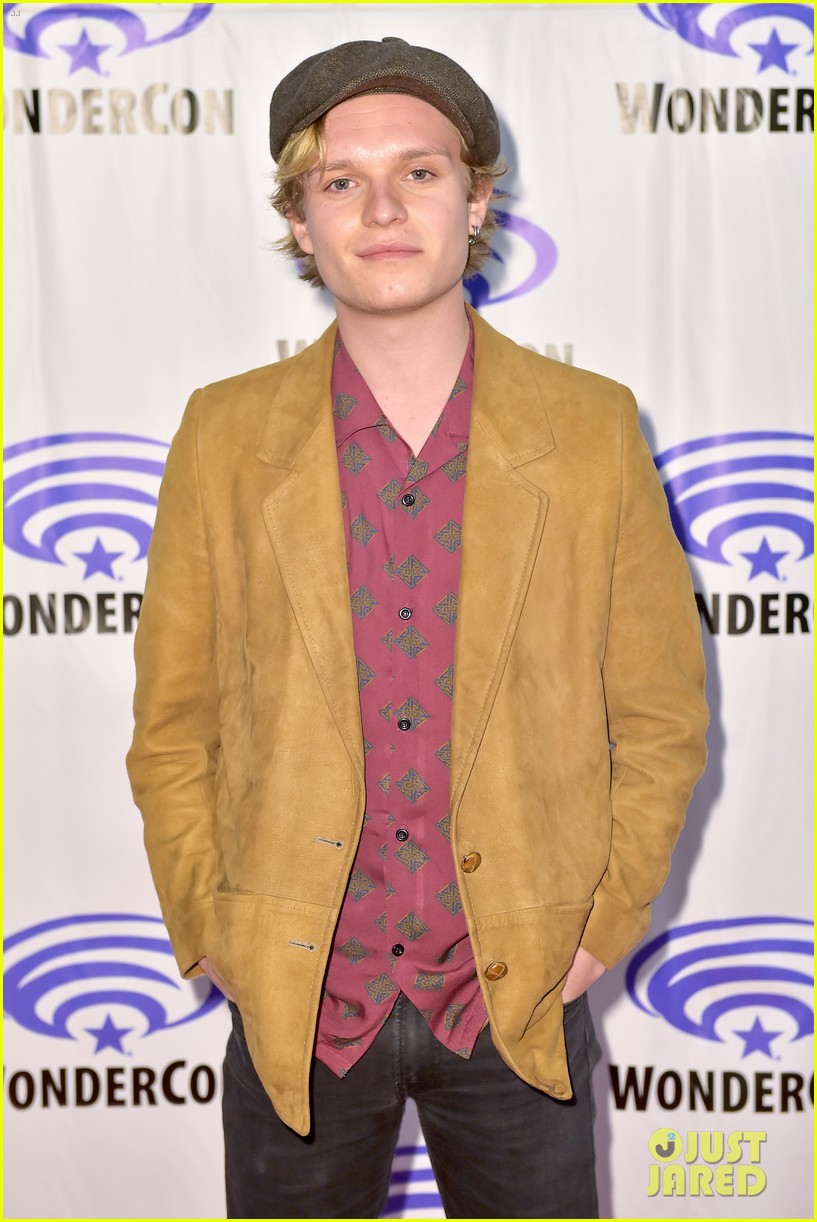 Nicholas Hoult Joins 'Tolkien' Co-Stars at WonderCon!: Photo 4265007 ...